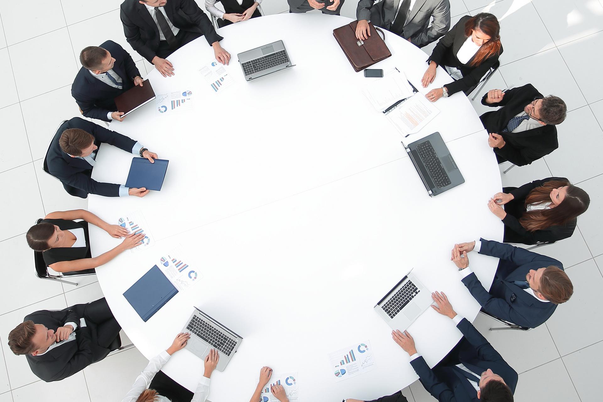 Abfindung außenstehender Aktionäre, §§ 304,305 AktG | Wolters Kluwer